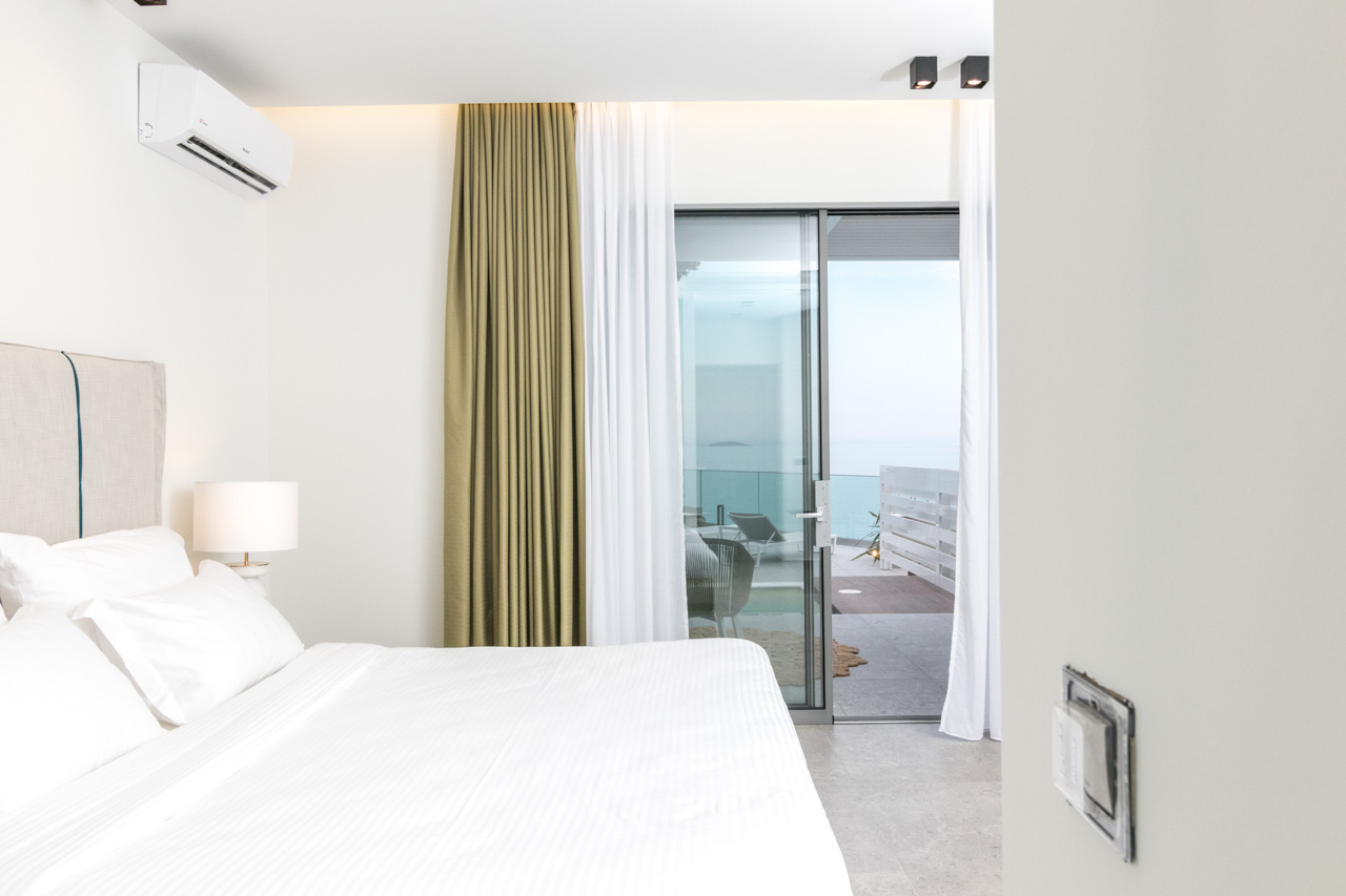 Suite with Private Pool (Delight) - 360 Luxury View Collection